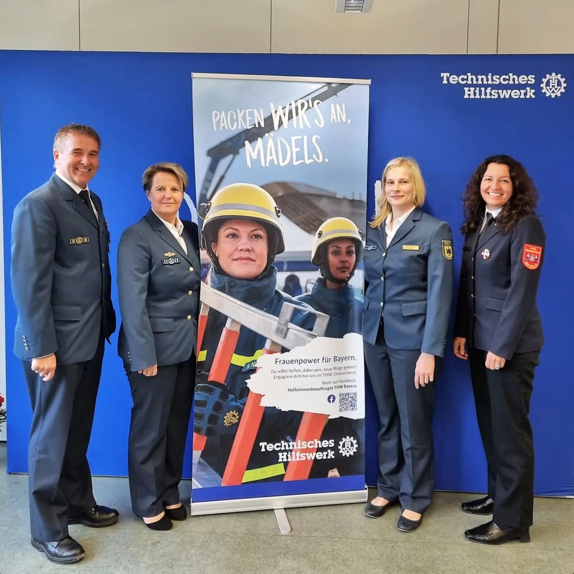 Landesfrauenbeauftragte Andrea Fürstberger mit dem Helferzeichen in Gold mit Kranz ausgezeichnet